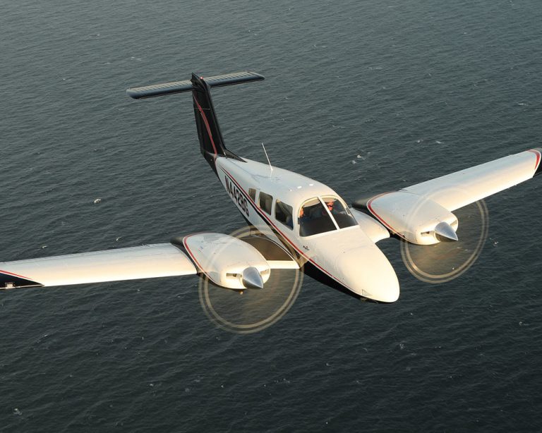 Small Aircraft Jet Fueled Engine - DeltaHawk Engines