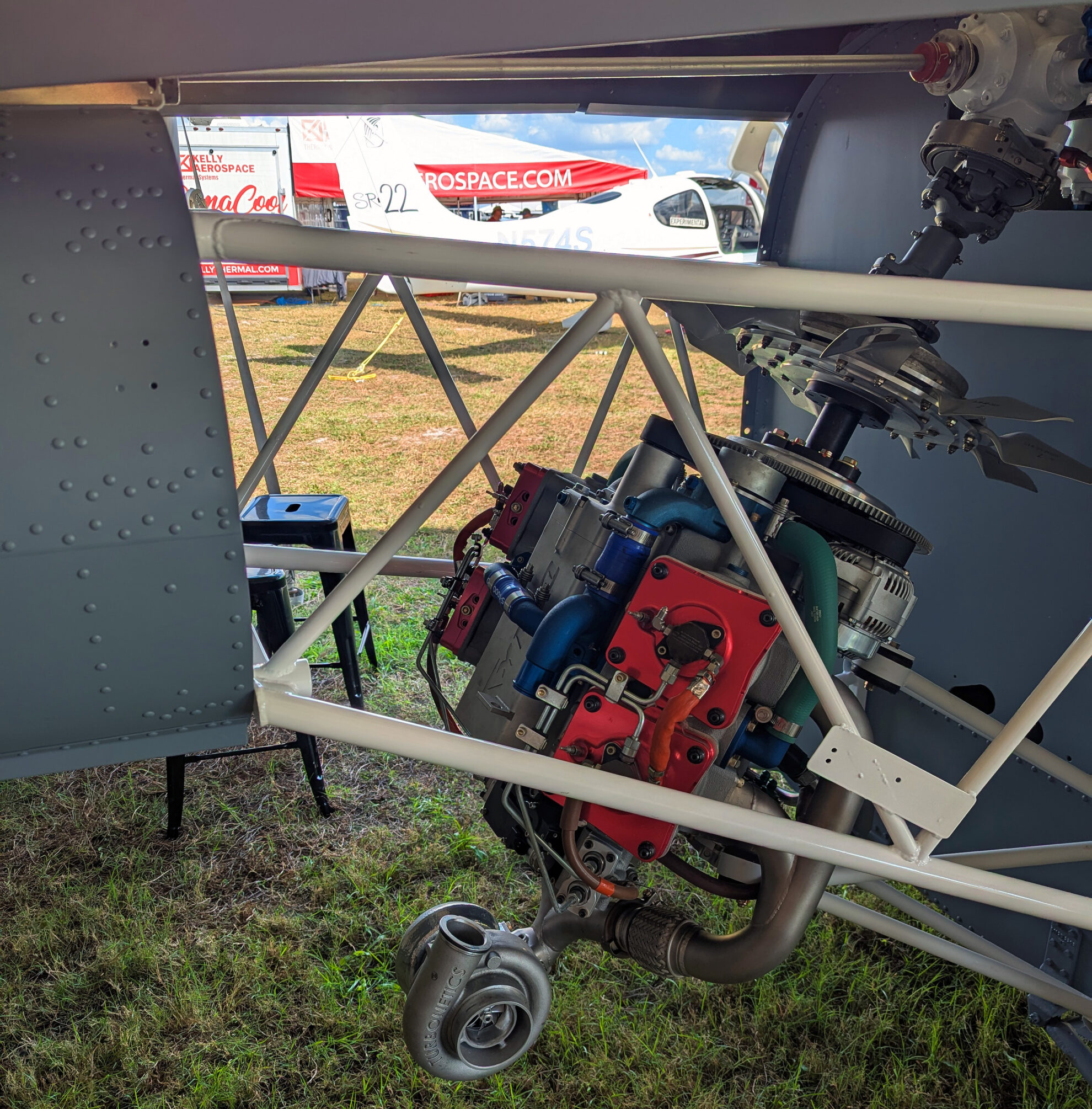 Apeiron MQ-52 Guardian - DeltaHawk Engines